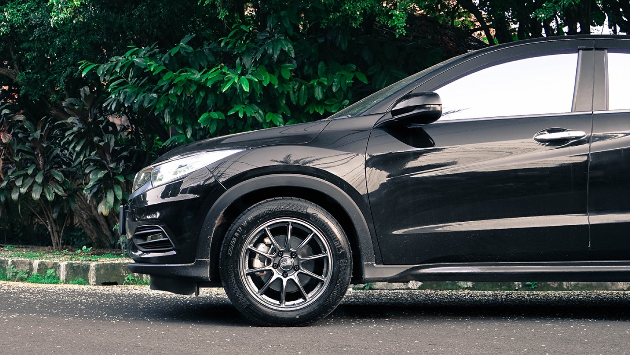 Permaisuri | OZ Racing Hyper GT HLT on Honda HR-V