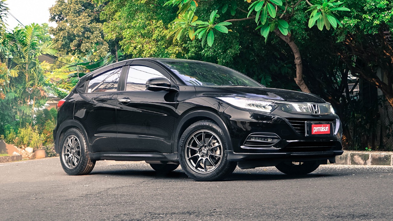 Permaisuri | OZ Racing Hyper GT HLT on Honda HR-V