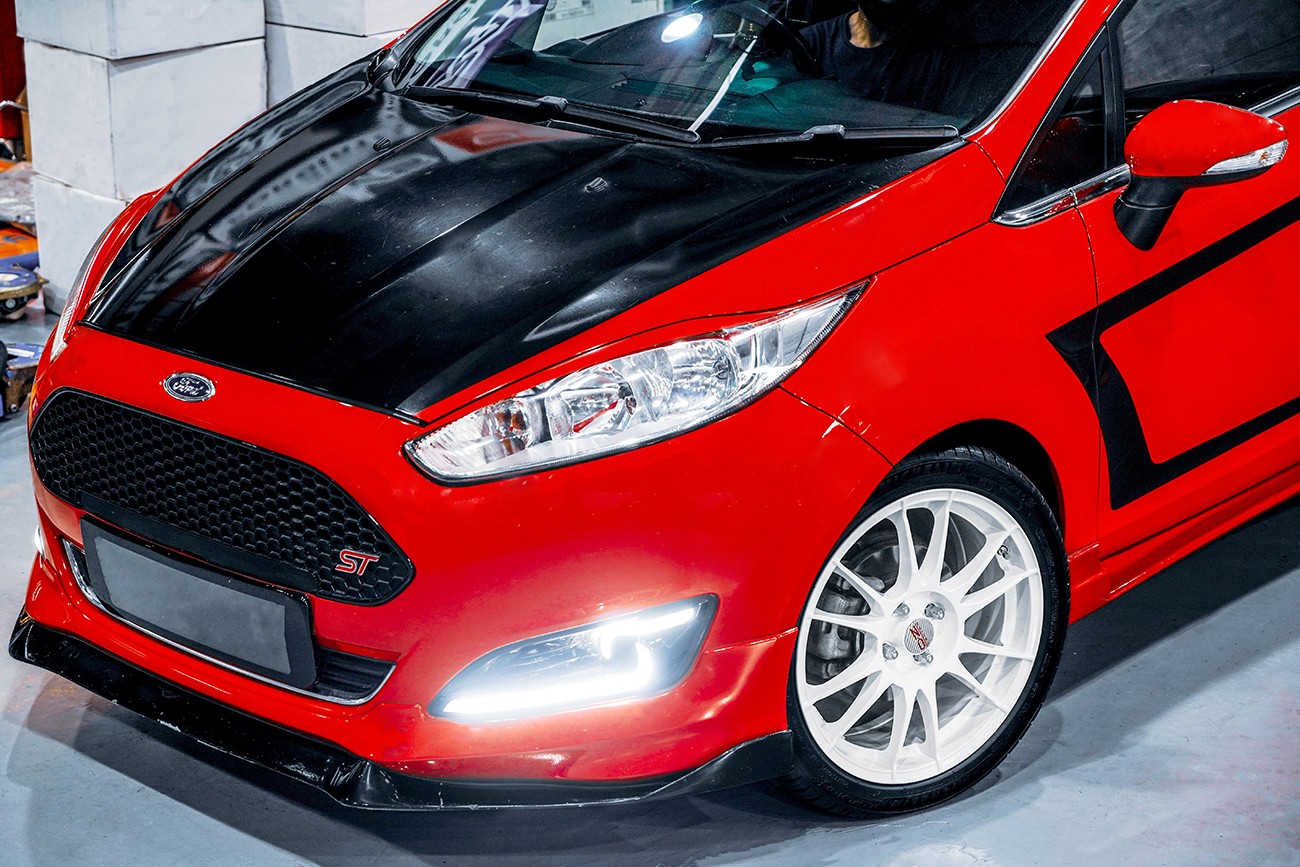 Permaisuri | OZ Racing Ultraleggera on Ford Fiesta