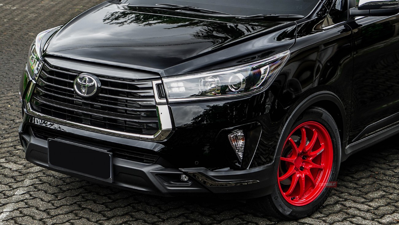 Permaisuri | Rays Volk Racing CE28N on Toyota Innova Venturer Facelift