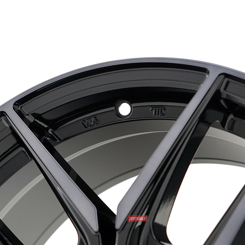 Permaisuri | Enkei - Icon Pearl Black 17