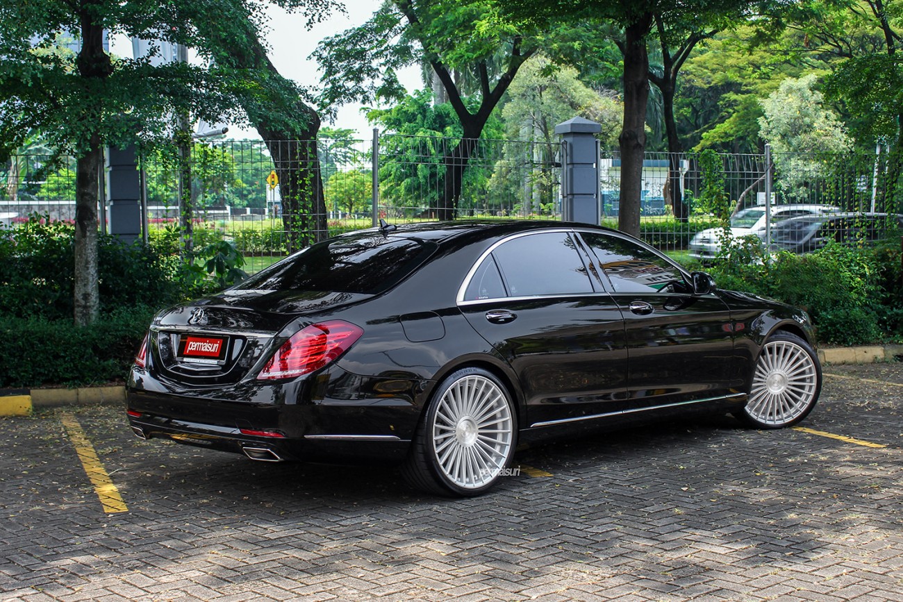 Permaisuri | Road Force RF22 on Mercedes Benz S-Class W222