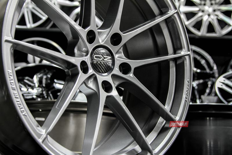 Permaisuri | OZ Racing - Leggera HLT | Grigio Corsa Bright 20