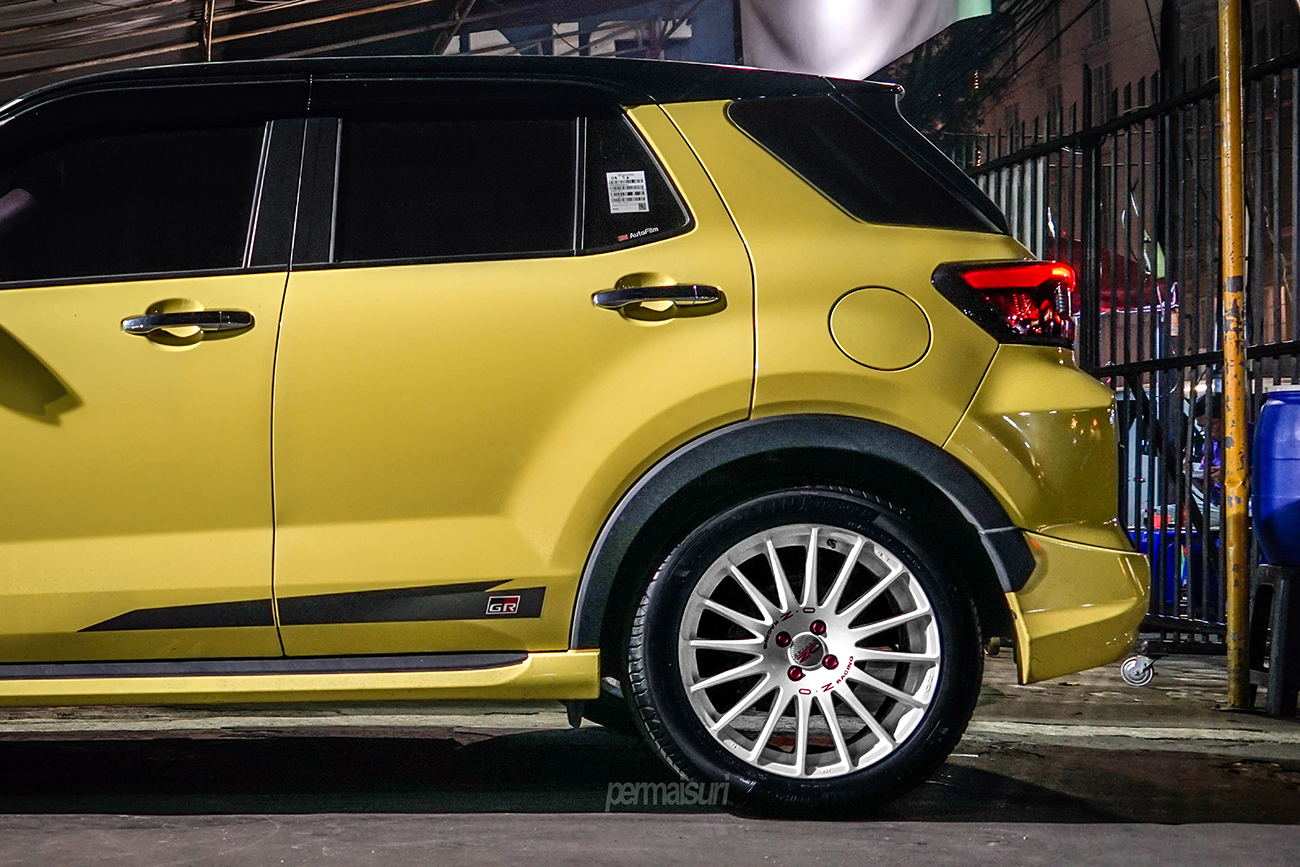 Permaisuri | OZ Racing Superturismo WRC on Toyota Raize