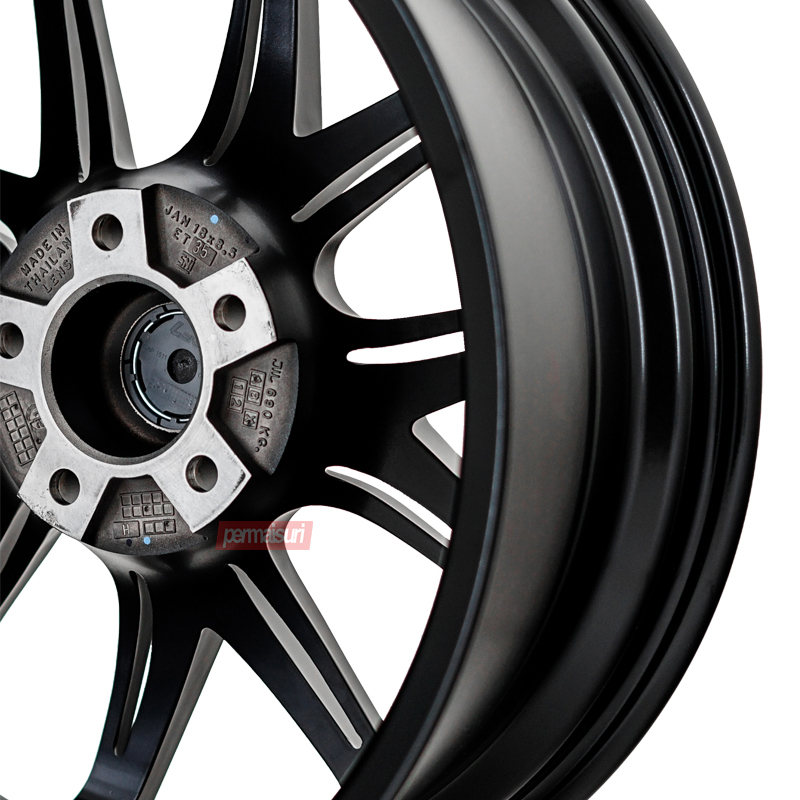 Permaisuri | Lenso - Lenso Jager Nova | Satin Black 18