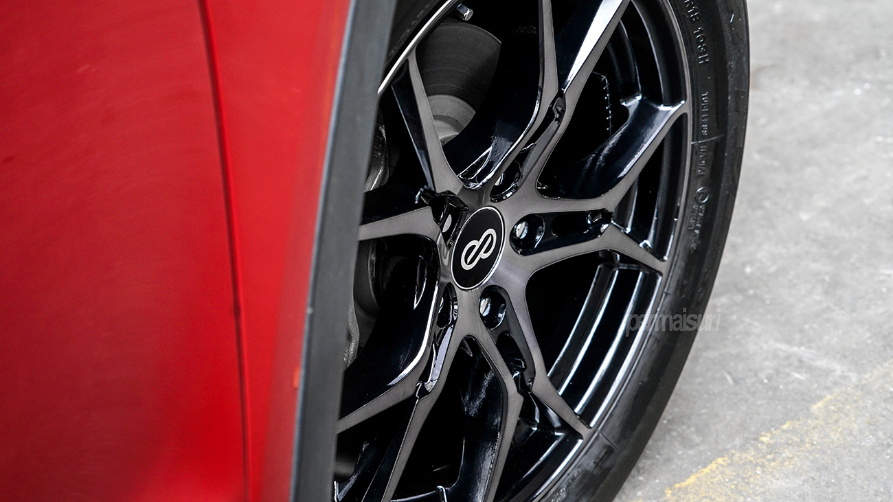 Permaisuri | Enkei Performance Vulcan with Hyundai Santa Fe