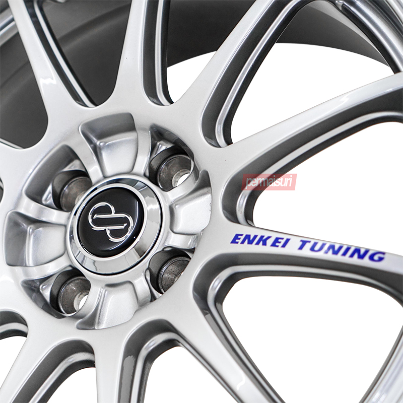 Permaisuri | Enkei - SC22 | Gloss Silver 17
