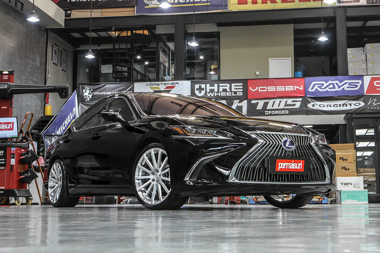 Permaisuri | Facewheels Persona with Lexus ES300H