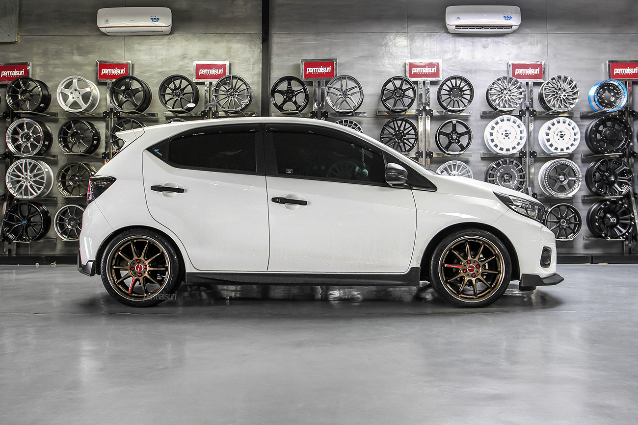 Permaisuri | WORK Emotion ZR10 with Honda Brio