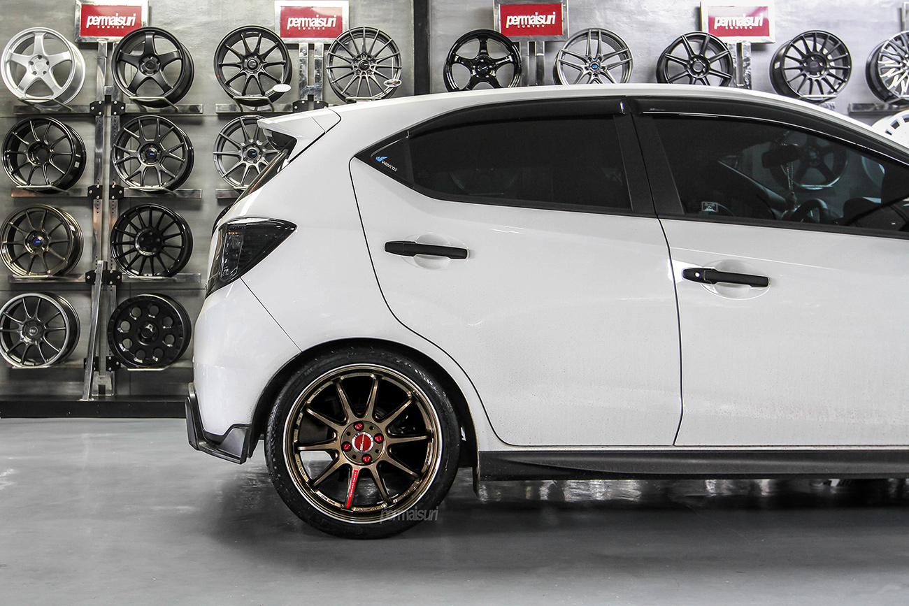 Permaisuri | WORK Emotion ZR10 with Honda Brio