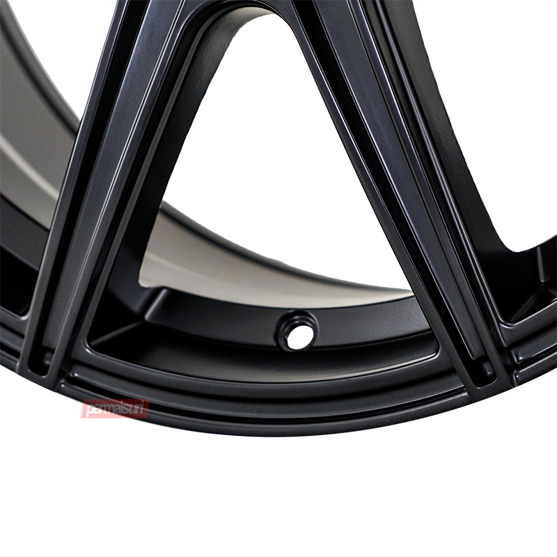 Permaisuri | Motegi Racing - Emora | Satin Black 17