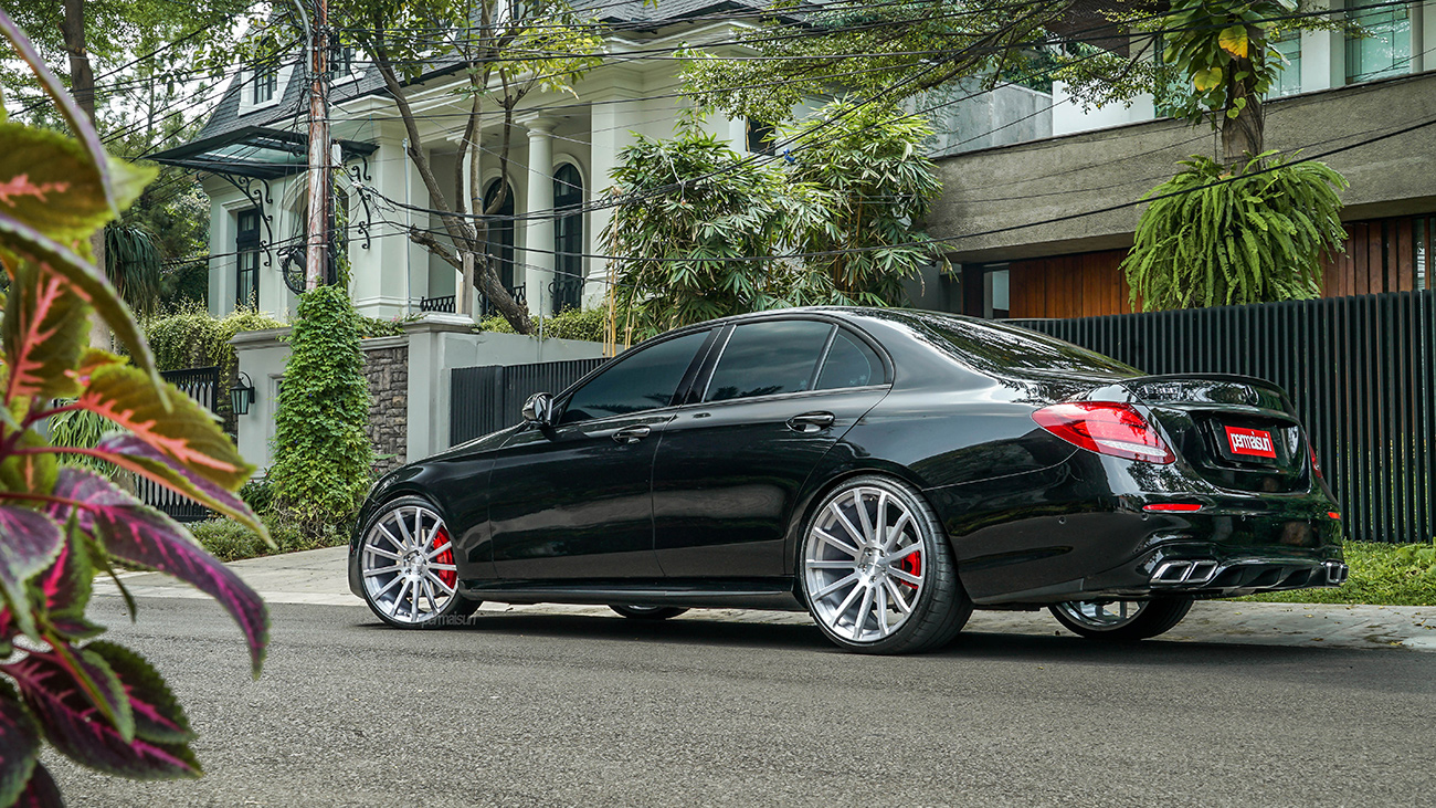 Permaisuri | Facewheels Persona with Mercedes Benz E-Class W213