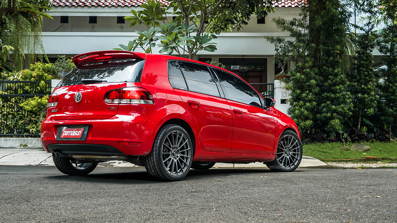 Permaisuri | Enkei Tuning Series FC01 with Volkswagen Golf MK VI