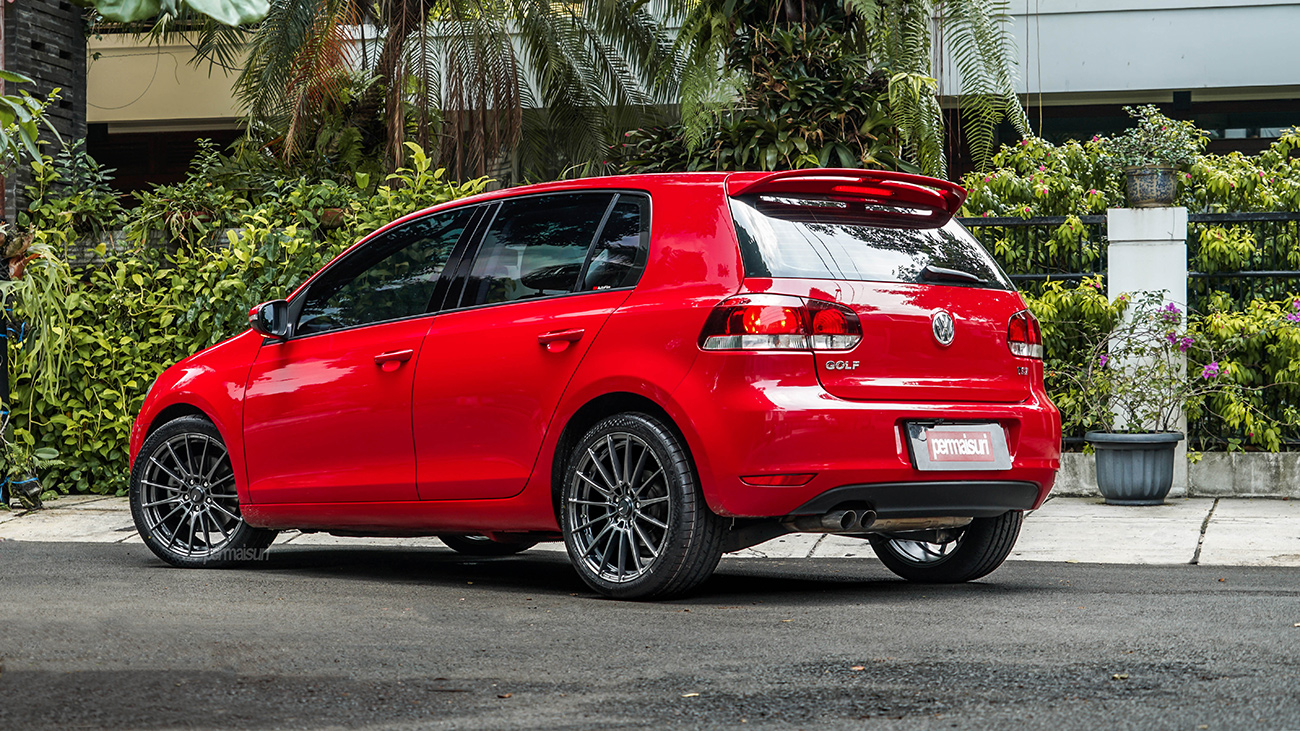 Permaisuri | Enkei Tuning Series FC01 with Volkswagen Golf MK VI