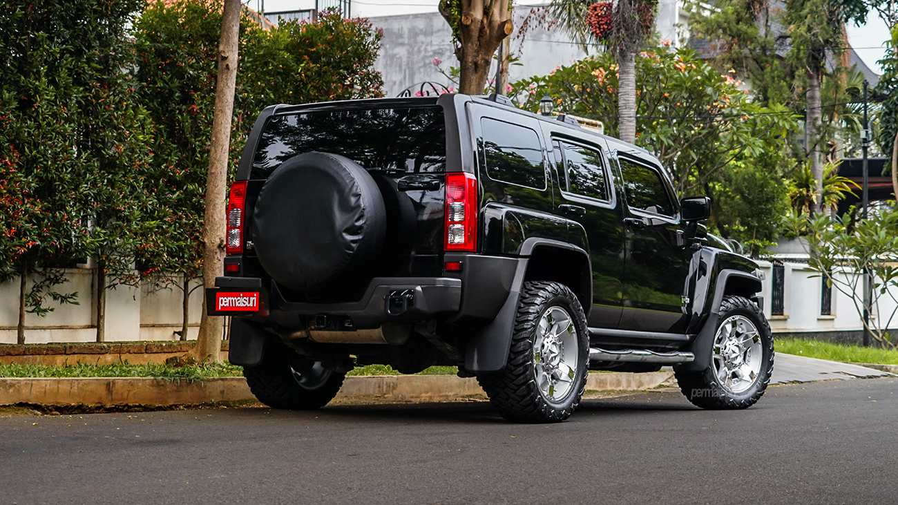 Permaisuri | XD Series Rockstar Argento with Hummer H3