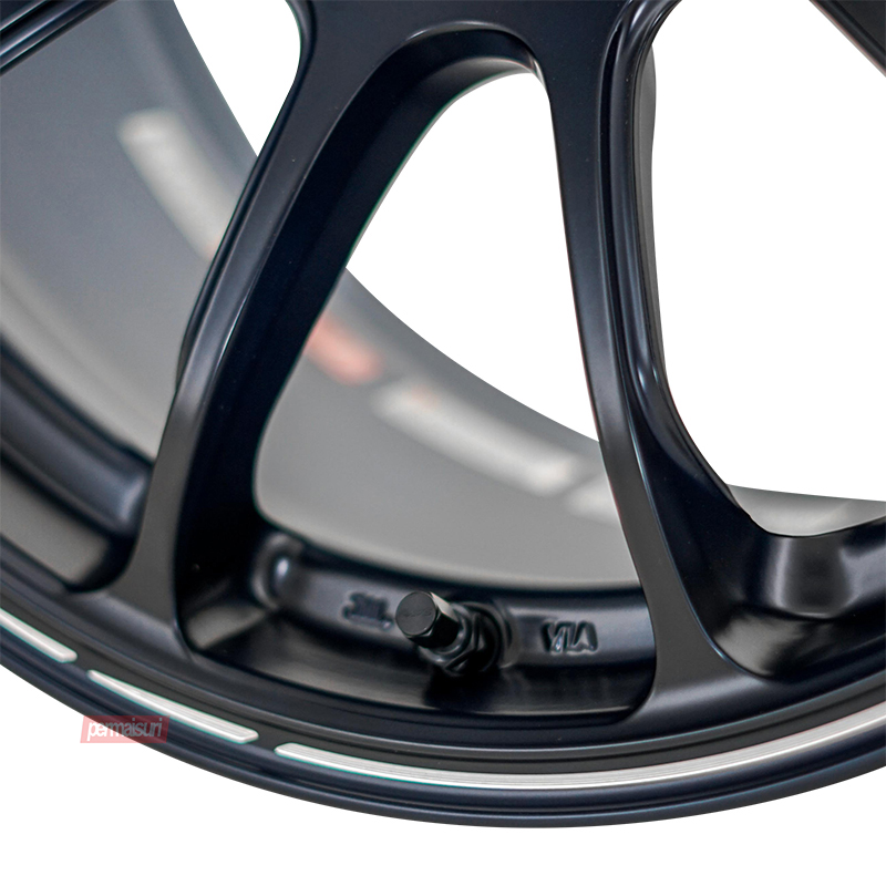 Permaisuri | Rays - ZE40 Time Attack III | Metallic Blue 18