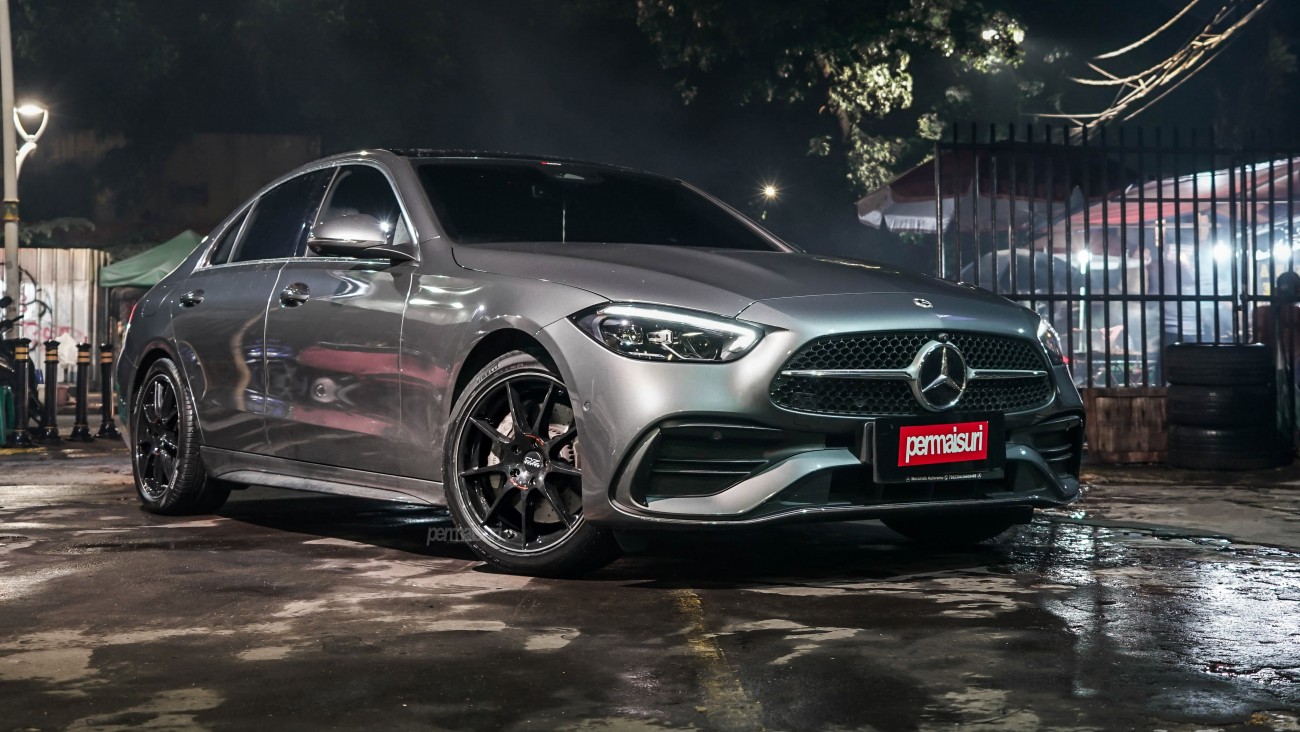 Permaisuri | OZ Racing Veloce Tangerine with Mercedes Benz C-Class W206