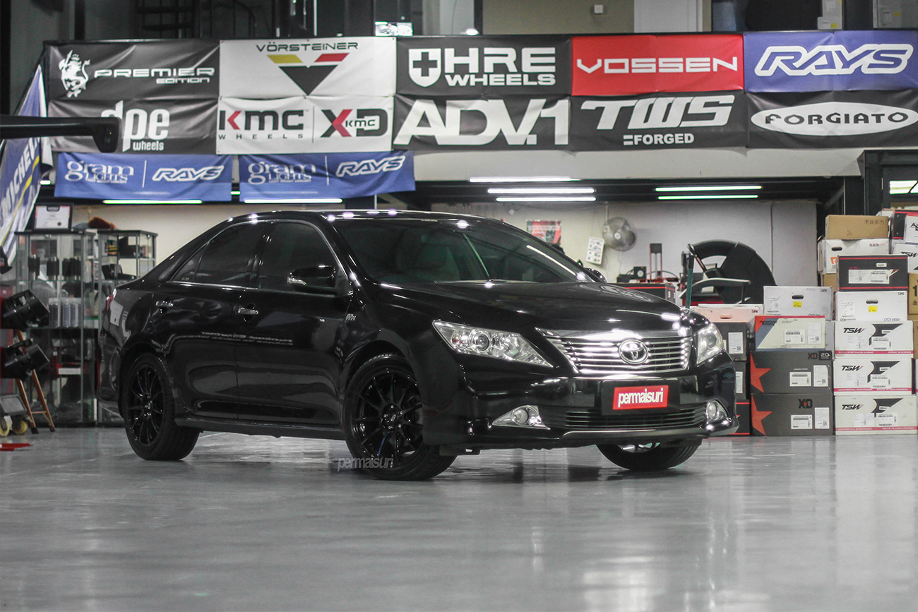Permaisuri | Enkei Tuning Series SC22 with Toyota Camry
