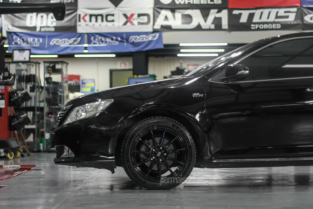 Permaisuri | Enkei Tuning Series SC22 with Toyota Camry