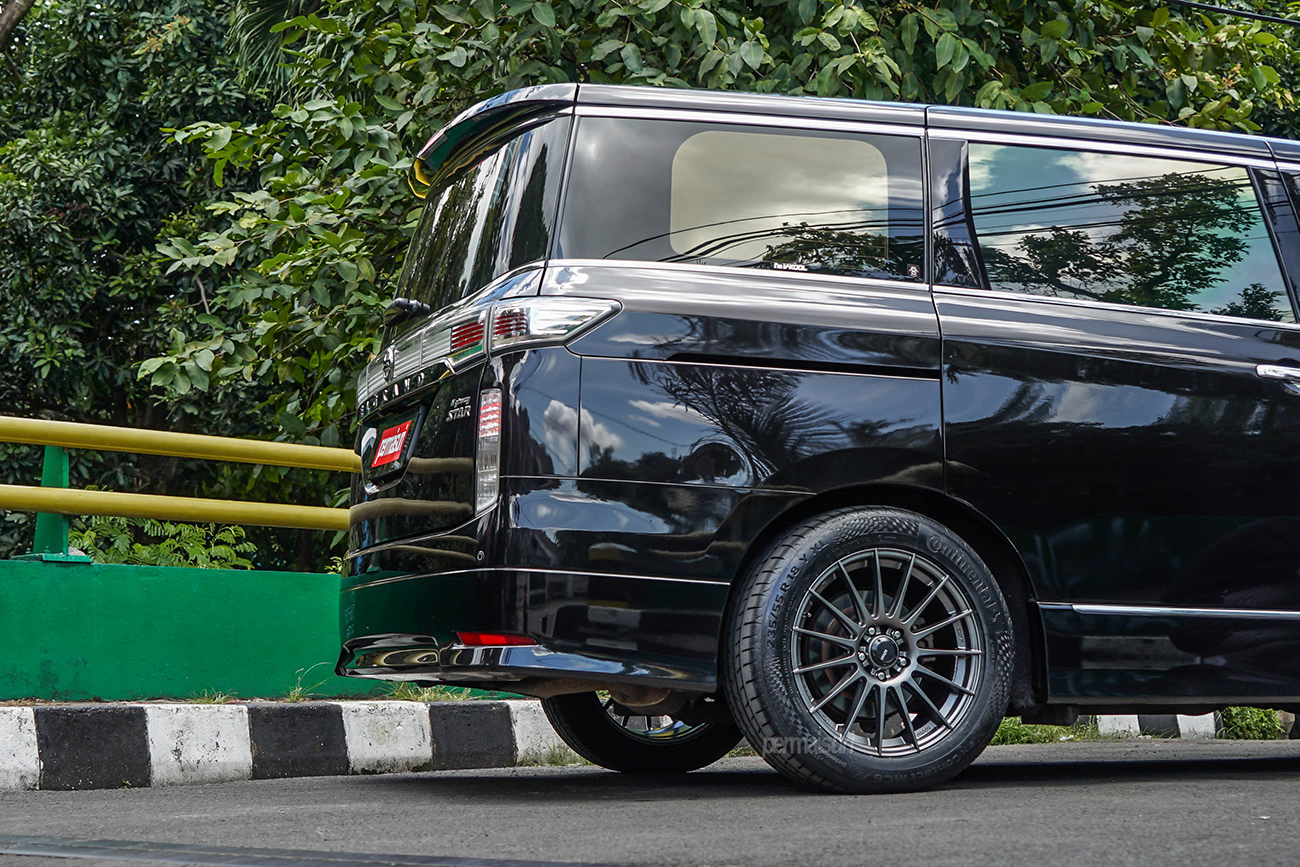 Permaisuri | KONIG Rennform with Nissan Elgrand