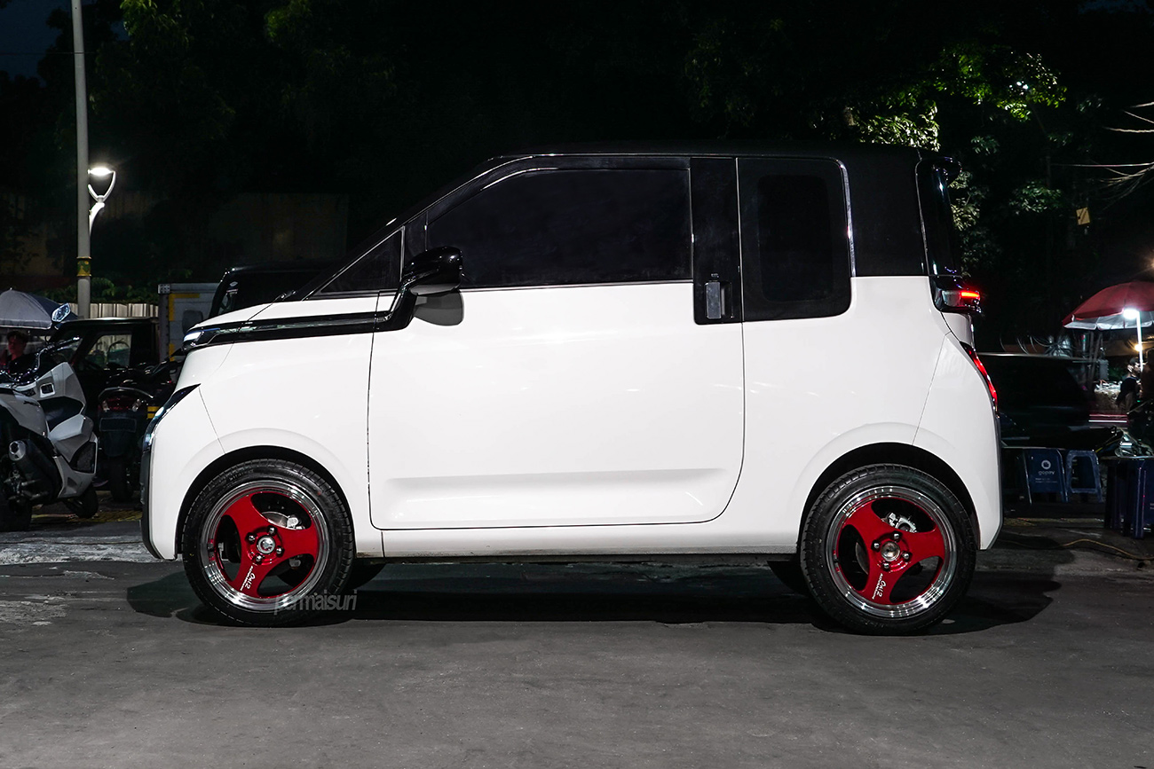 Permaisuri | Yokohama Wheels Advan Racing ONI 2 with Wuling Air ev