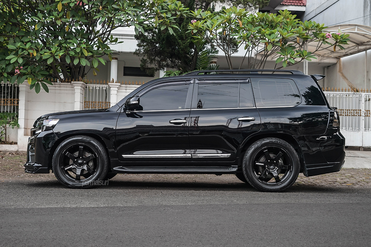 Permaisuri | Rays Volk Racing TE37 Ultra Large PCD M-Spec with Toyota ...