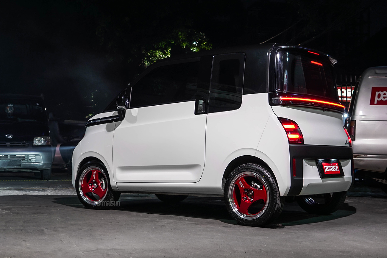 Permaisuri | Yokohama Wheels Advan Racing ONI 2 with Wuling Air ev