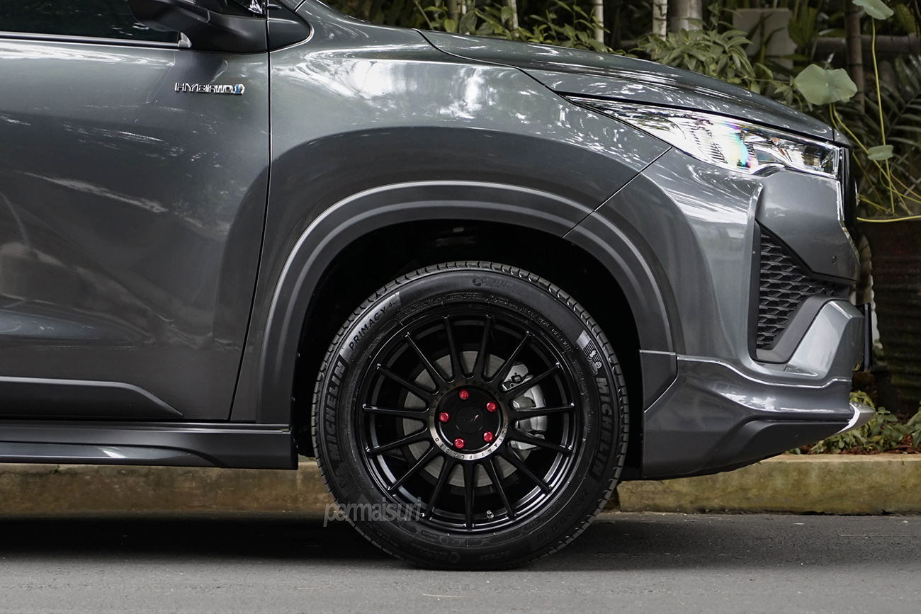 Permaisuri | TSW Paddock with Toyota Innova Zenix