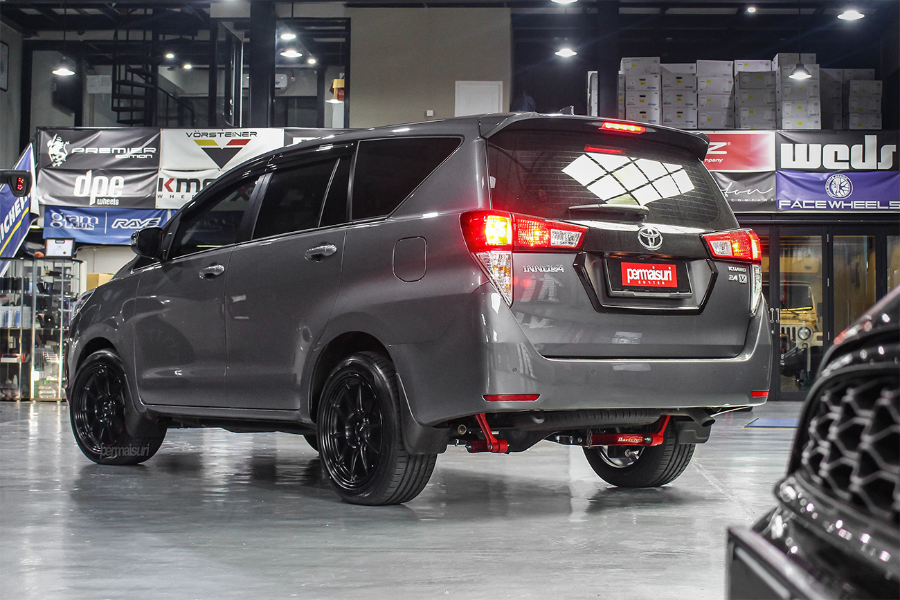 Permaisuri | KONIG Dekagram with Toyota Innova