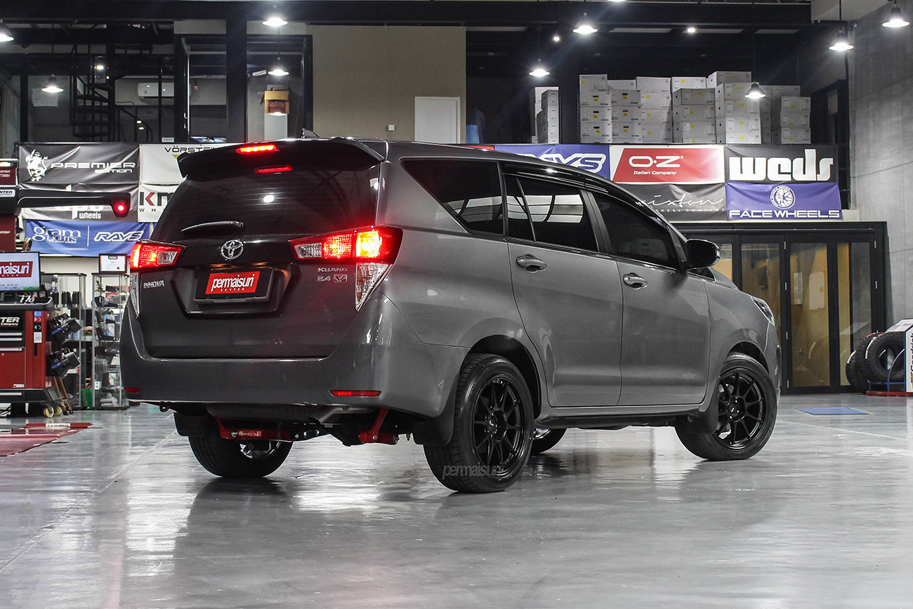 Permaisuri | KONIG Dekagram with Toyota Innova