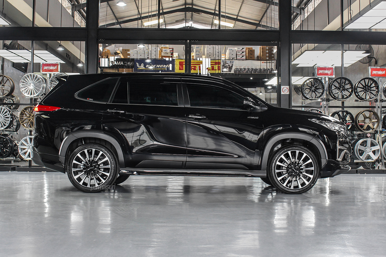 Permaisuri | RAVE Stark II with Toyota Innova Zenix