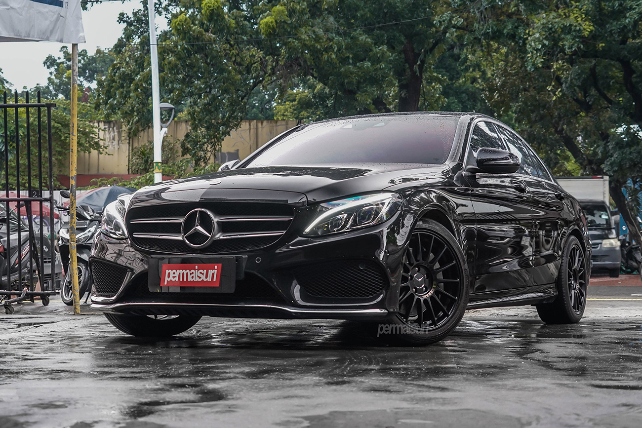 Permaisuri | TSW Paddock with Mercedes Benz C-Class W205