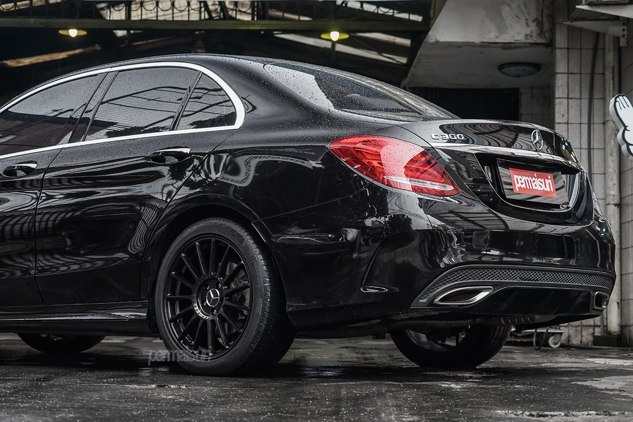 Permaisuri | TSW Paddock with Mercedes Benz C-Class W205