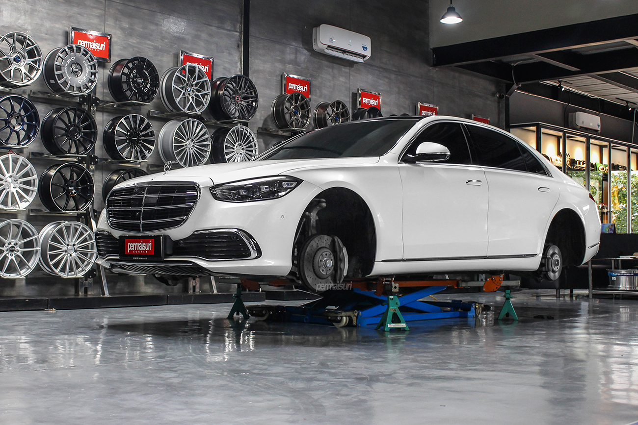 Permaisuri | Vossen ML-R2 with Mercedes Benz S-Class W223