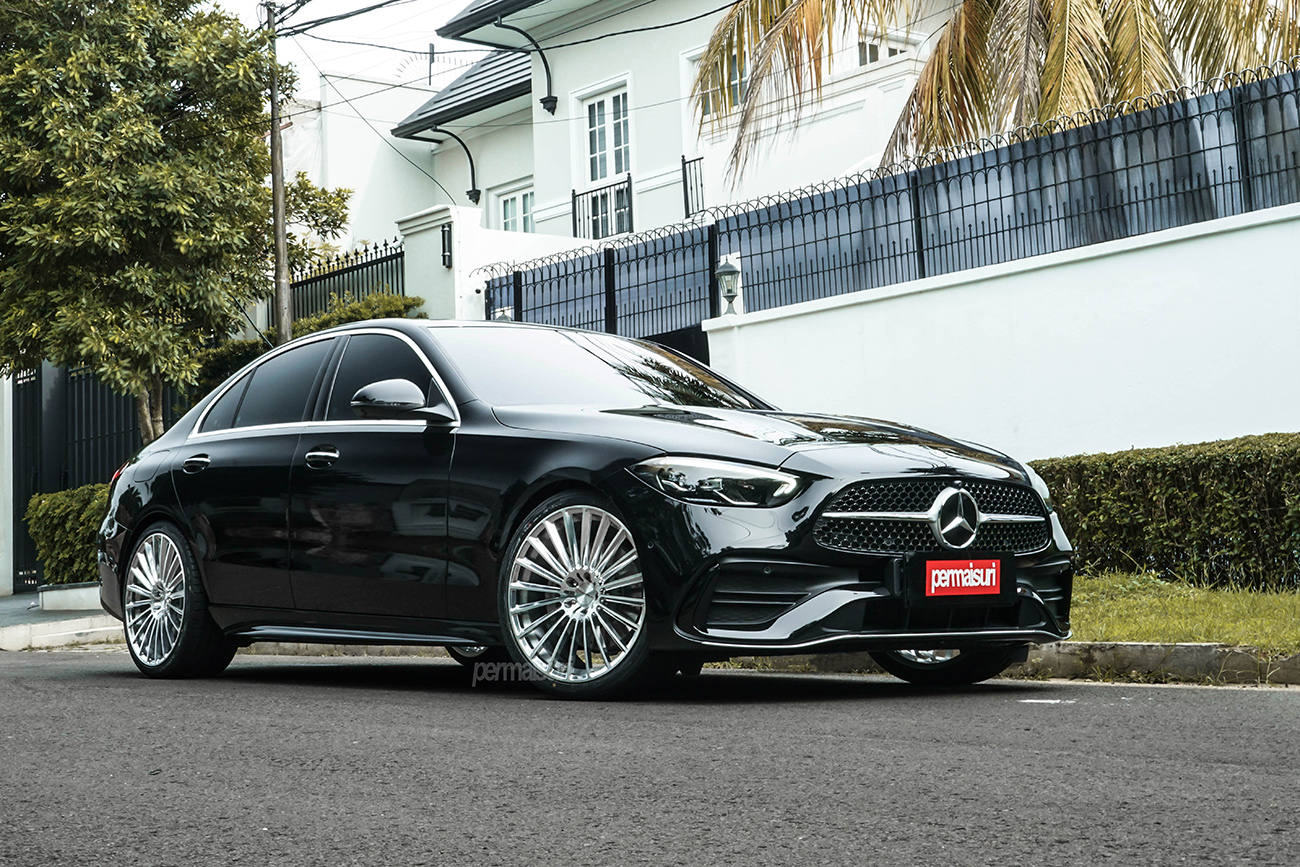 Permaisuri | Facewheel Razor with Mercedes Benz C-Class W206