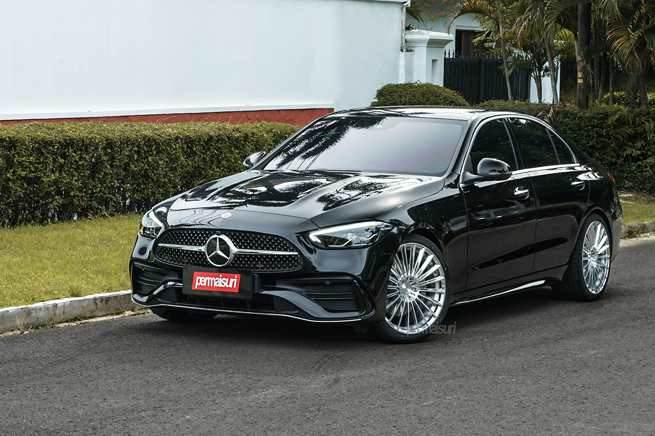 Permaisuri | Facewheel Razor with Mercedes Benz C-Class W206