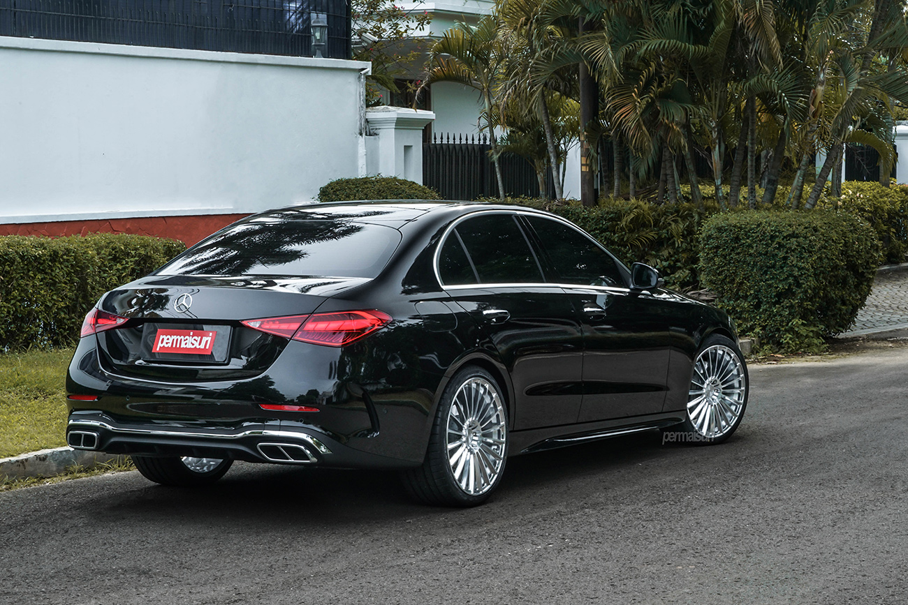 Permaisuri | Facewheel Razor with Mercedes Benz C-Class W206