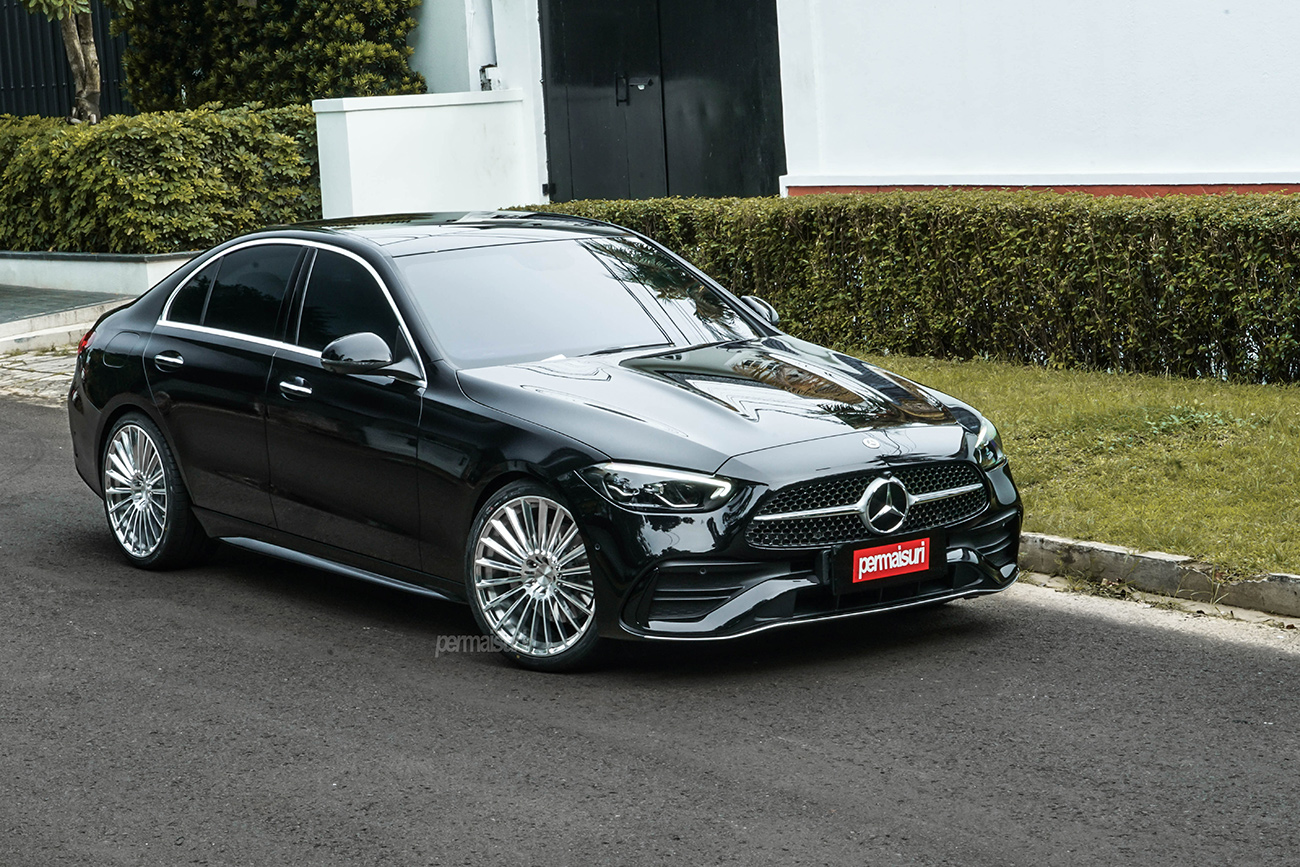 Permaisuri | Facewheel Razor with Mercedes Benz C-Class W206