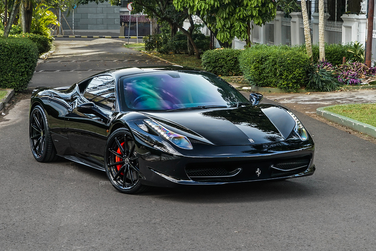 Permaisuri | Brixton R11R with Ferarri 458