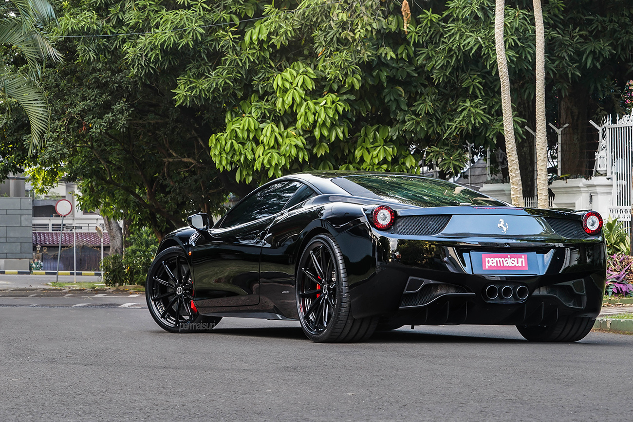 Permaisuri | Brixton R11R with Ferarri 458