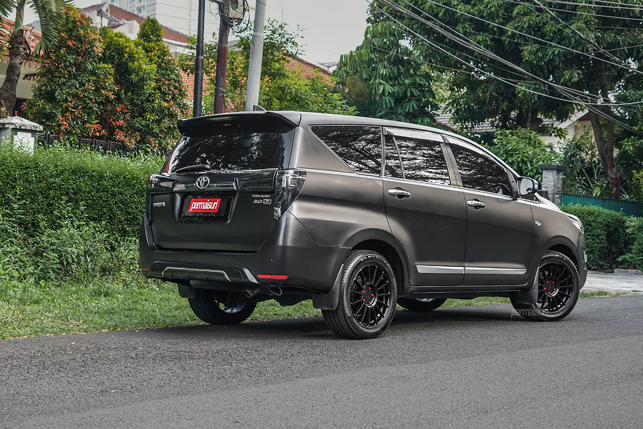 Permaisuri | TSW Paddock with Toyota Innova