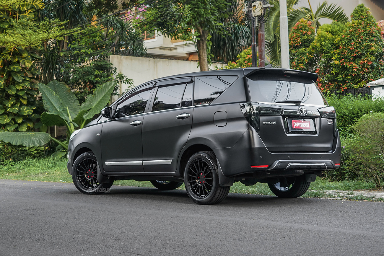 Permaisuri | TSW Paddock with Toyota Innova