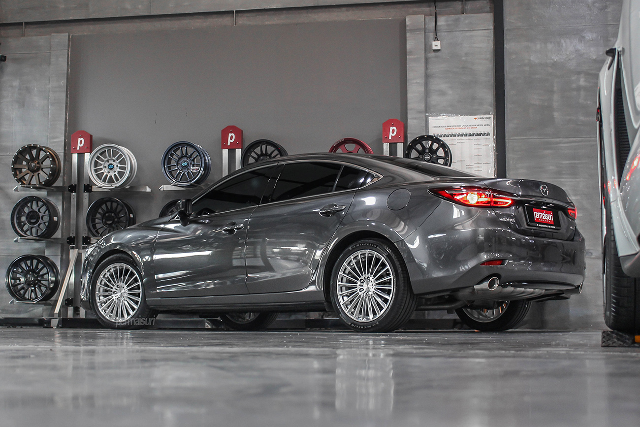 Permaisuri | Facewheels Razor with Mazda 6