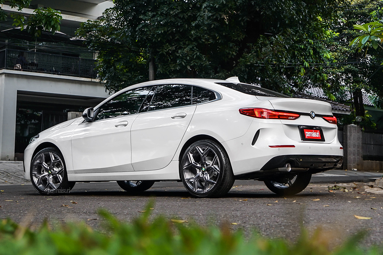 Permaisuri | Facewheels FW1021 with BMW 2 Series F44