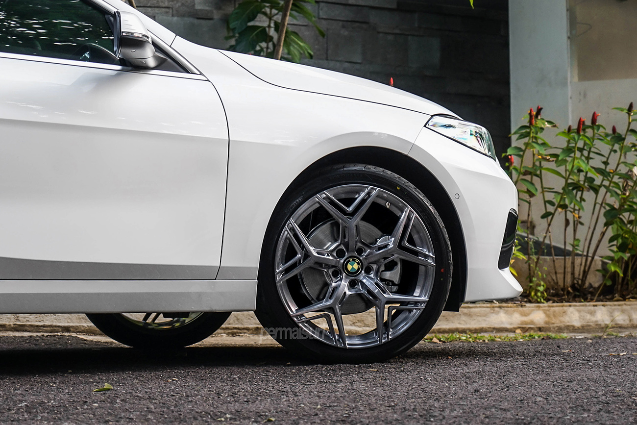 Permaisuri | Facewheels FW1021 with BMW 2 Series F44
