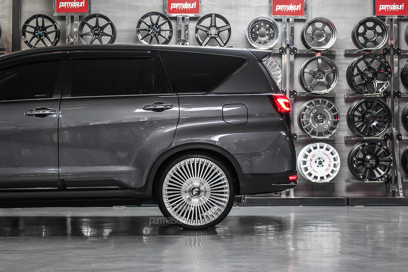 Permaisuri | Forgiato Trimestre with Toyota Innova