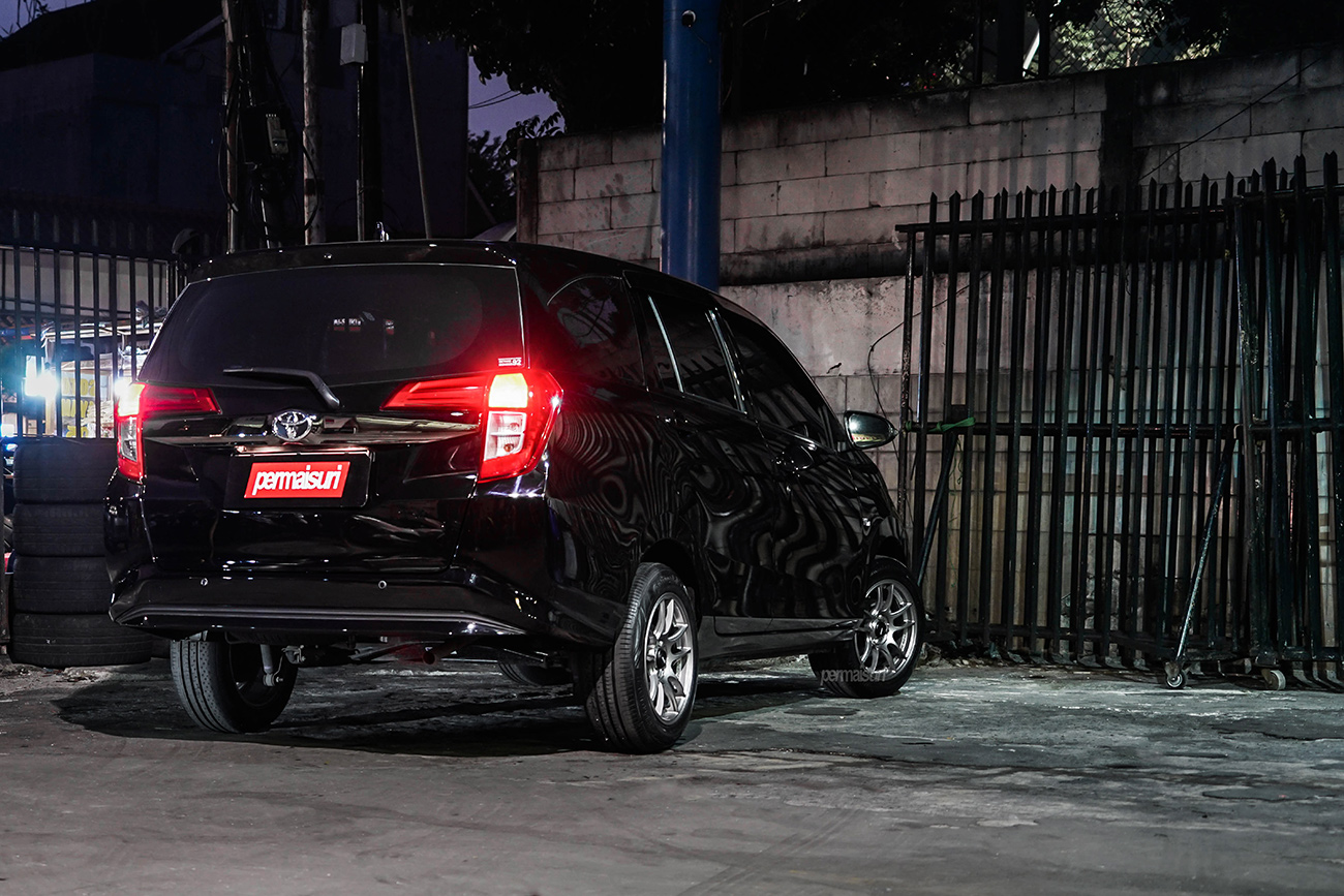 Permaisuri | KONIG Heliogram with Daihatsu Sigra