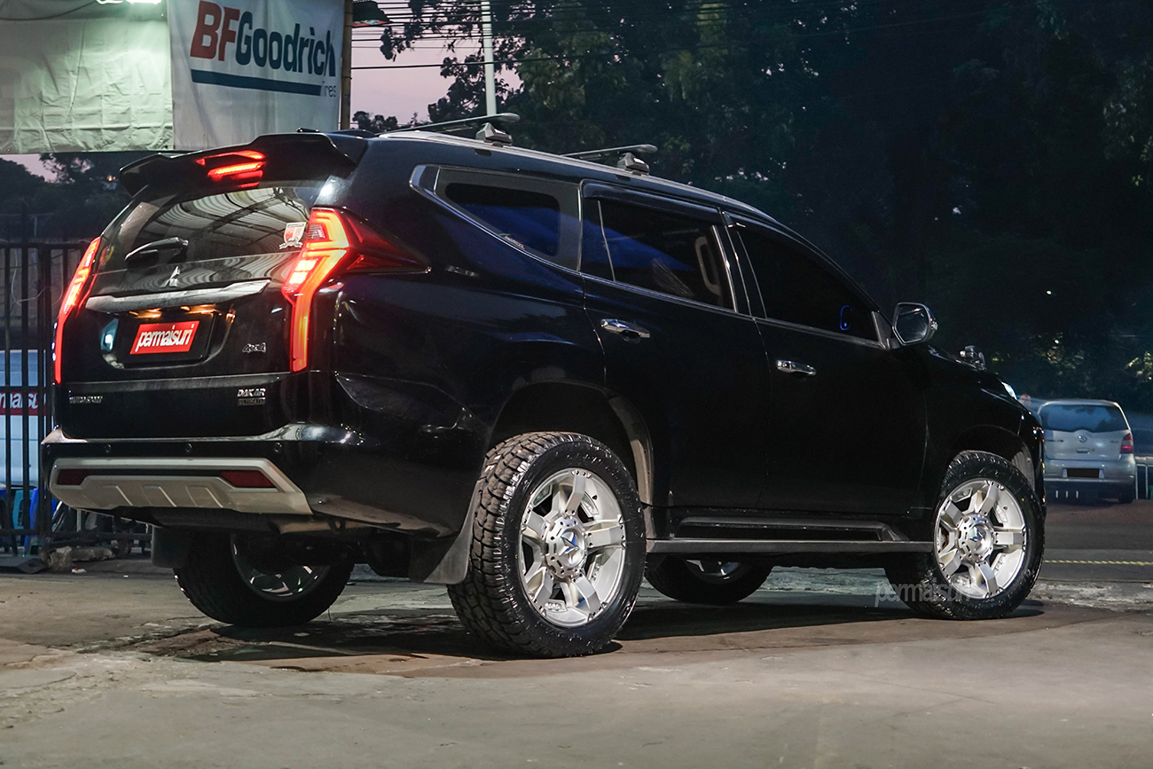 Permaisuri | XD Series Rockstar Argento 168 with Mitsubishi Pajero Sport