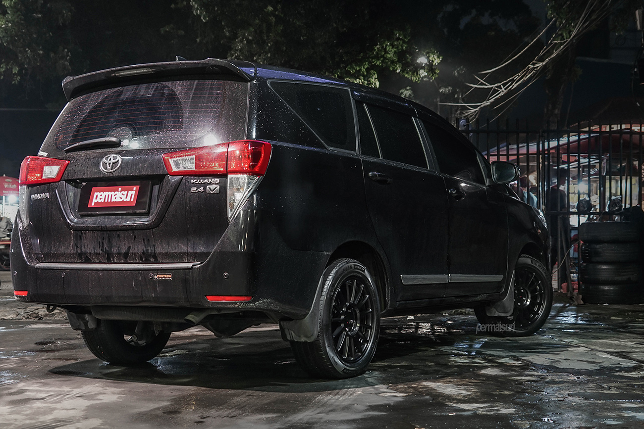 Permaisuri | TSW Paddock with Toyota Innova