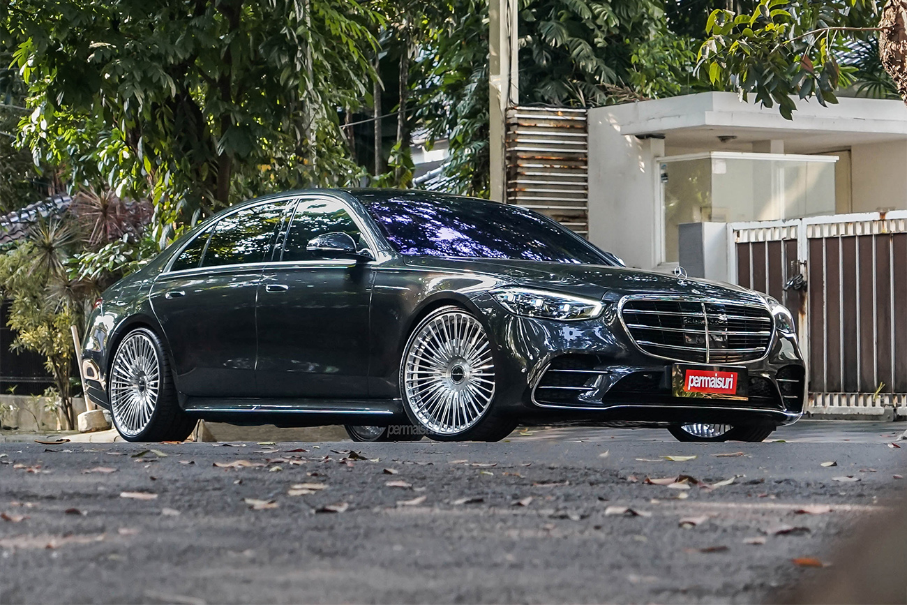 Permaisuri | Brixton LX05 with Mercedes Benz S-Class W223